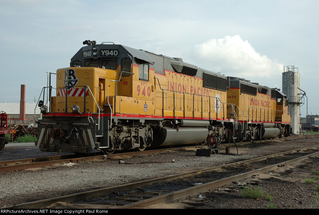 UPY 940, S6-1B slug, ex UP 963 EMD GP50, slug unit with power unit UP 1429,